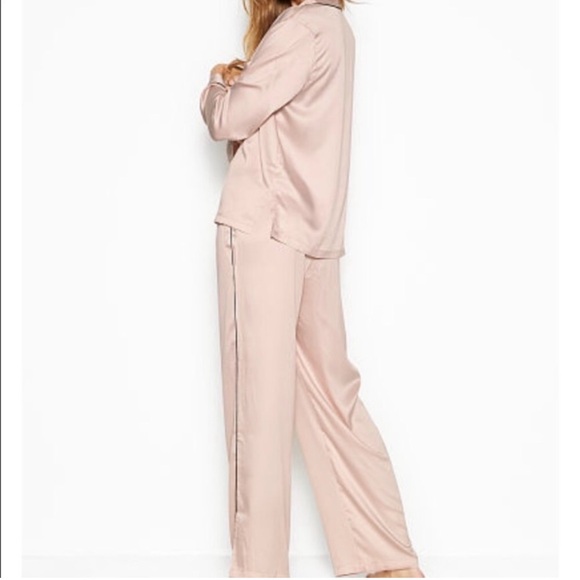 Victoria's Secret | Intimates & Sleepwear | Victoria Secret Iconic ...